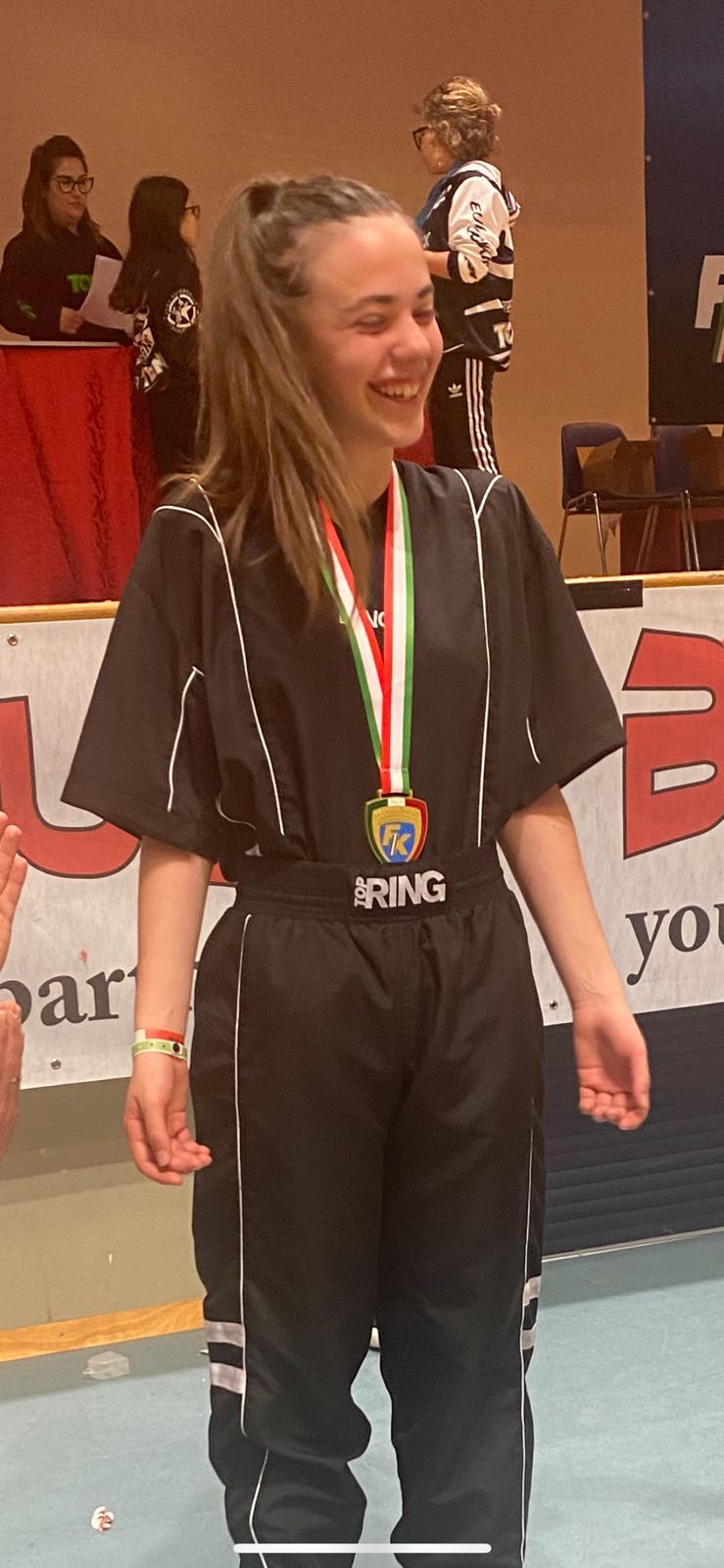 Gaia Grasseni campionessa italiana di kickboxing – Sito scolastico Isis ...